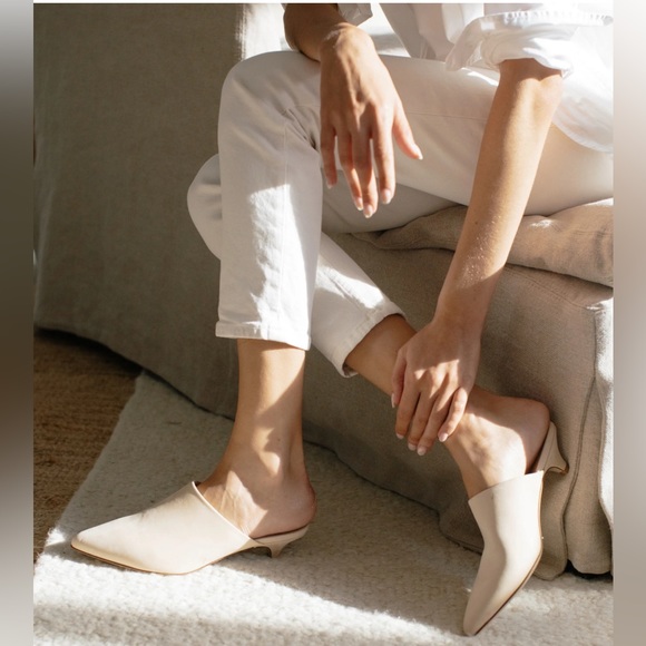 Jenni Kayne | Shoes | Jenni Kayne Oiled Leather Kitten Heel Mule | Poshmark